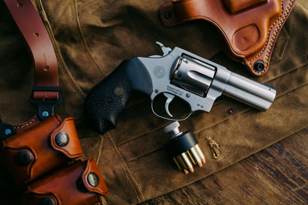 Taurus (TASA4) lança três novos modelos de revólveres da centenária ...