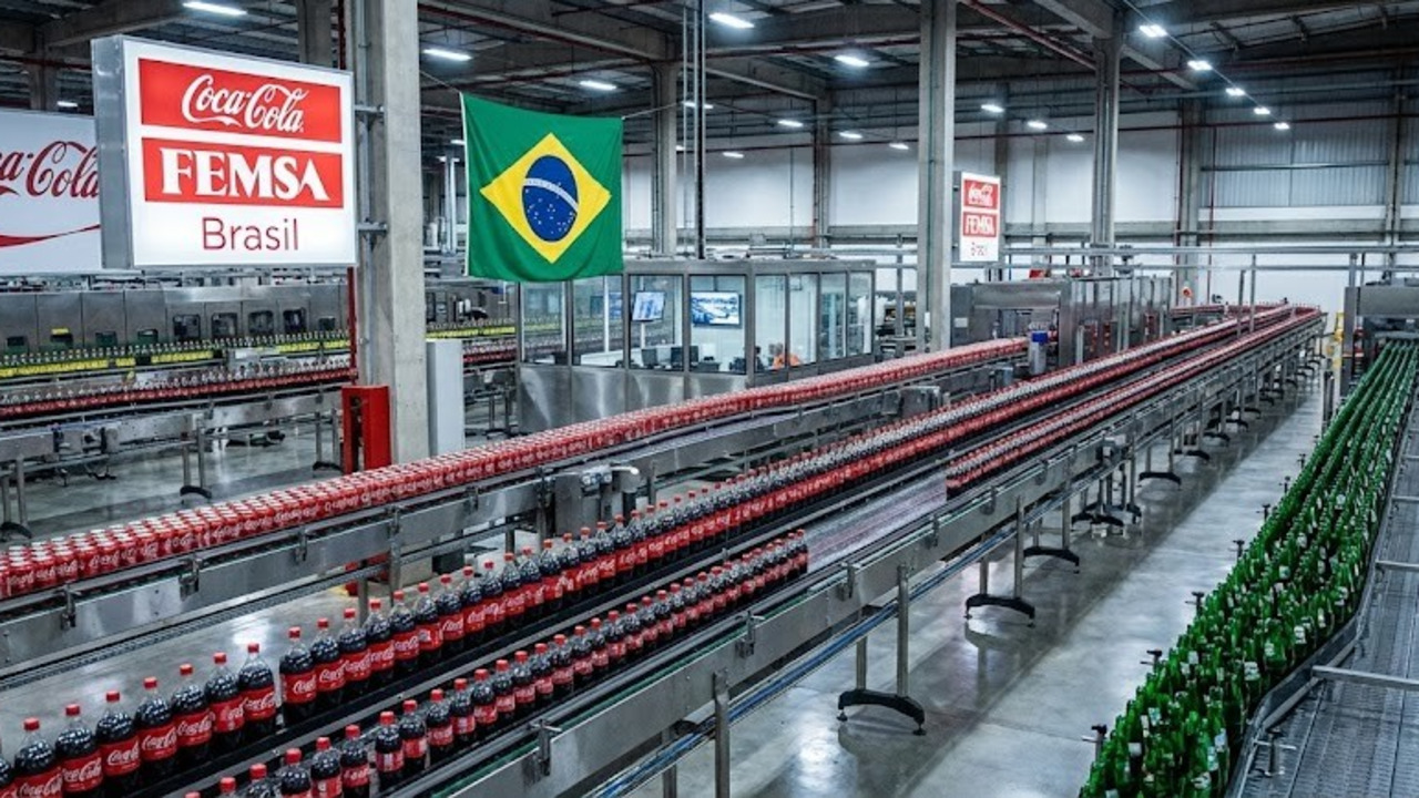 A maior fábrica da Coca-Cola do mundo fica escondida no interior de SP ...